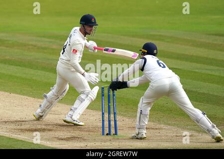Jack Blatherwick von Lancashire wird am vierten Tag des Bob Willis ...