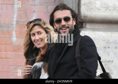 Roma - Rossano Rubicondi e Milu Vimo passeggiano per il Centro POI auf ...