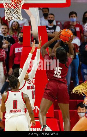 North Carolina State forward Jakia Brown-Turner (11) drives against ...
