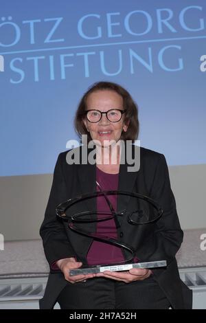 Berlin, Deutschland. 21st. November 2021. Die Schauspieler Sylvester ...