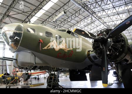 2. WELTKRIEG: FLIEGENDE FESTUNG. /Na Boeing B17 'Flying Fortress ...