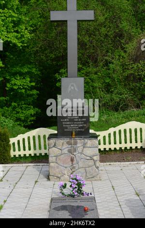 Das Grab von Alexander Bulatovich, Husar der russischen Armee, Mönch ...