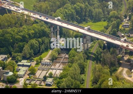 Luftaufnahme, Brücke, Angerbachtalbrücke, neuer Autobahnabschnitt der A44, Spaltschließung ...