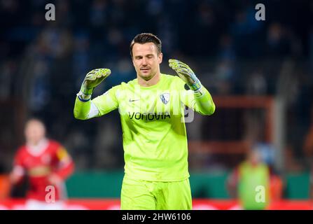 Torwart Manuel RIEMANN (BO) enttäuscht. Fußball DFB Pokal Viertelfinale ...