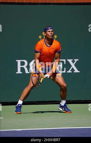 12. März 2022 Sebastian Korda gibt während der BNP Paribas Open 2022 im ...