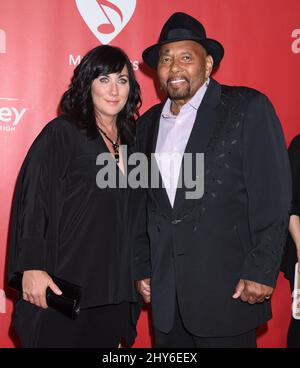 Aaron Neville am Musicares 2015 Person des Jahres geehrt Bob Dylan im ...