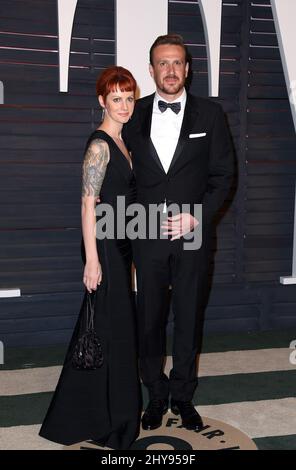 Jason Segel und Alexis Minter nahmen an der Vanity Fair Oscar Party ...