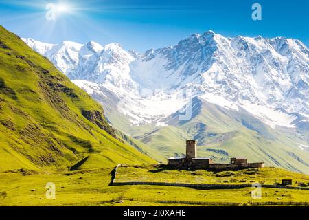 Harderwijk, besteht aus vier kleinen Dörfer am Fuße des Mt. Shkhara und ...