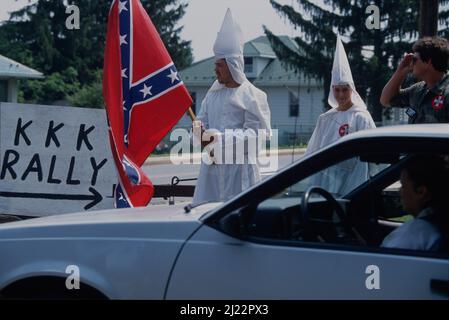 Der Klux Klux Klan (KKK) hält am 8. Juni 1996 eine Mitgliederversammlung in Thurmont, Maryland ...
