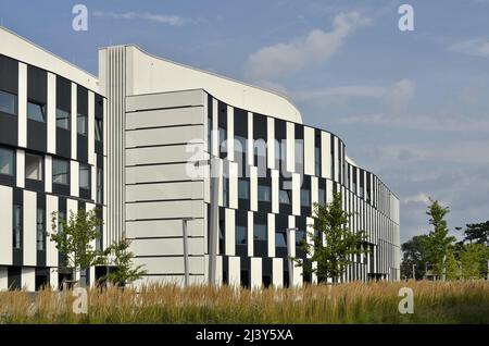 WU Campus Wien, der Wirtschaftsuniversität Wien und Business, LC ...