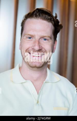 05. Mai 2022, Berlin: Luca Schaub, Schauspieler, nimmt an der Green ...