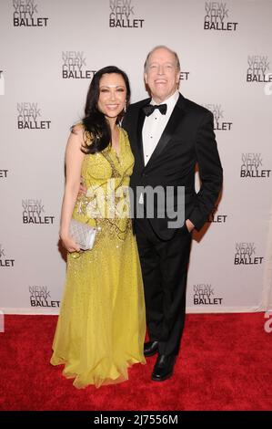 Allyson Tang und Rob Pollock nehmen an der New York City Ballet 2022 ...