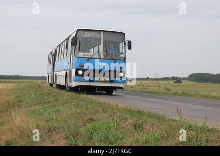 Ikarus 280 Bus Ungarn Stockfotografie - Alamy