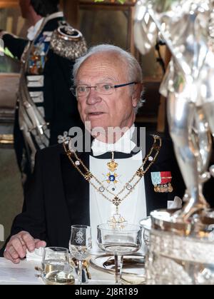 Der schwedische König Carl Gustaf nimmt am Samstag, den 17. Juni 2023 ...