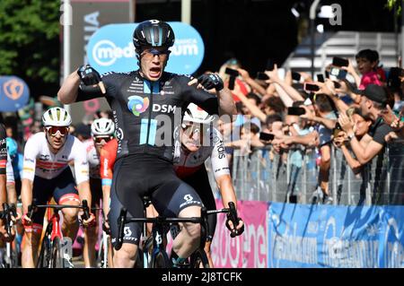 Radsport - Giro d'Italia - Etappe 11 - Santarcangelo di Romagna nach ...