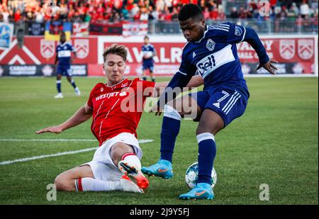 25. Mai 2022, Calgary, ab, KANADA: Der Mittelfeldspieler Ryan Raposo ...