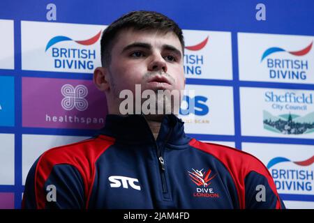 Matthew Dixon des Dive London Aquatics Club tritt am dritten Tag der ...