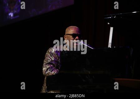 Jazz Foundation of America präsentiert Spotlight Jazz moderiert von ...