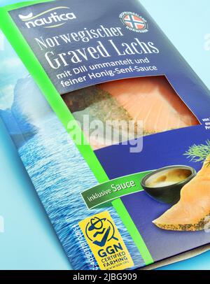 Norwegischer Graved Lachs von Nautica und GGN-Siegel Stockfotografie ...