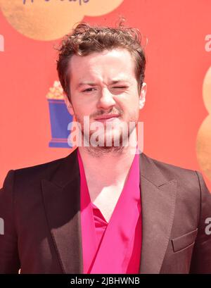 Joseph Quinn nimmt am 05. Juni 2022 an den MTV Movie and TV Awards 2022 ...