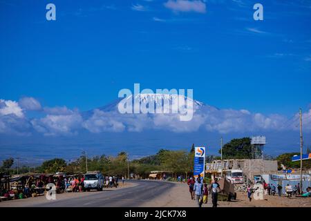 Kenianische Landschaften Natur Fauna ReisedokumentaryMount Kilimanjaro ...