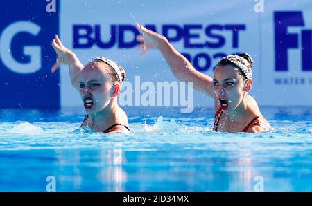 BUDAPEST, UNGARN - 17. JUNI: Marlene Bojer aus Deutschland und Michelle ...