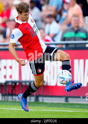 ROTTERDAM, NIEDERLANDE - 2. JULI: Twan van der Zeeuw von Feyenoord beim ...