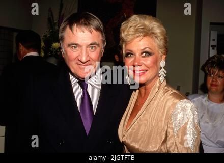 Mitzi Gaynor und Ehemann Jack Bean um die 1980er Jahre Credit: Ralph ...