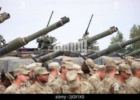 Bayern, Grafenwöhr: 13. Juli 2022, Panzer stehen auf dem Gelände der 1 ...