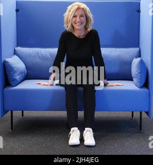 PRODUKTION - 20. Juni 2022, Hamburg: Gabi Bauer, deutsche TV ...