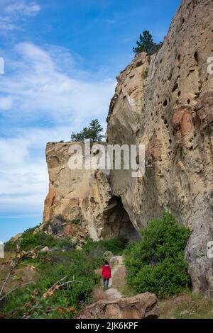 Billings, MT, USA - 23. Juni 2022: Touristen erkunden die Pictograph ...