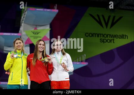 Die Engländerin Amy Rollinson beim Springboard-Finale der Frauen 1m im ...
