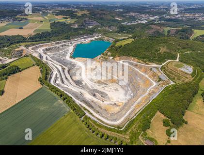 Luftaufnahme, Horst-Steinbruch, Eisborn, Balve, Sauerland, Nordrhein ...