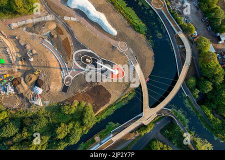 Stockingfield Bridge on the Forth and Clyde Canal in Maryhill Glasgow ...