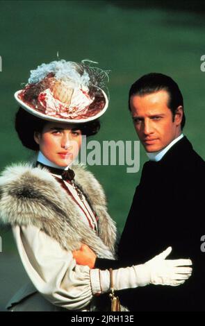 ANDIE MACDOWELL, Christopher Lambert, GREYSTOKE DIE LEGENDE VON TARZAN ...