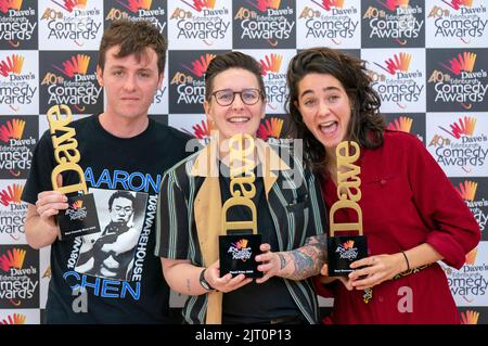 Sam Campbell (links) gewann Dave's Edinburgh Comedy Award 2022 zusammen ...