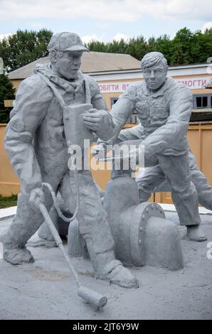 Denkmal zur Erinnerung an die ersten Liquidatoren von Tschernobyl, die ...