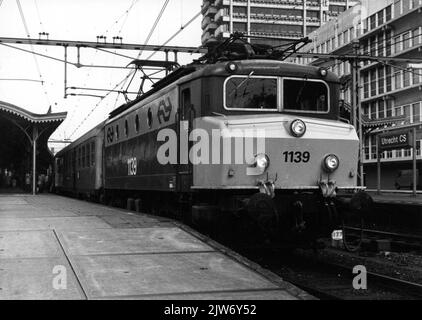 Abbildung der elektrischen Lokomotive Nr. 1139 (Baureihe 1100) der N.S ...