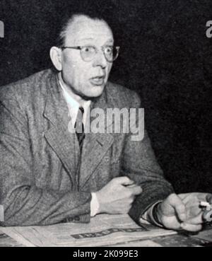 Otto Emil Franz Grotewohl (1894 - 1964) deutscher Politiker, der von ...