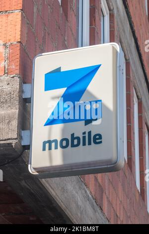 Pristina, Kosovo - 5. Juni 2022: Logo und Zeichen der Kosovo Telecom ...