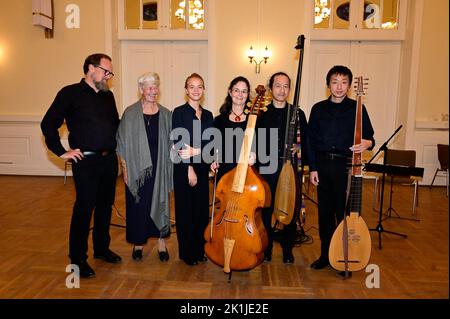 Thomas Bonni, Waltraud Simon, Nelly Politt, Antje Plieg-Oemig, Yamato ...