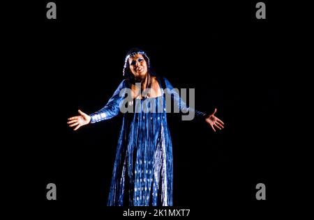 Katia Ricciarelli (Aida) in AIDA von Giuseppe Verdi an der Royal Opera ...