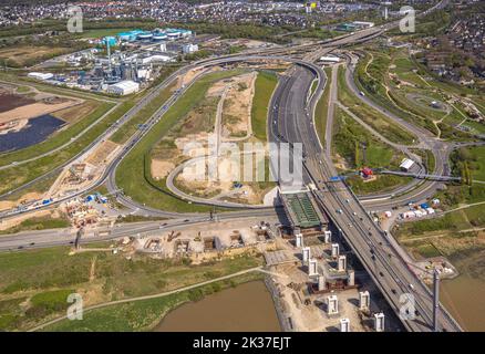 Luftaufnahme, Leverkusener Rheinbrücke Baustelle mit Ersatz und achtspuriger Erweiterung der ...