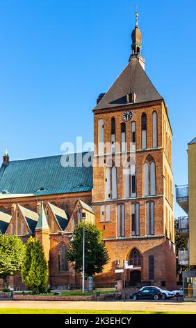 Koszalin, Polen - 10. August 2022: Renovierter Marktplatz der Altstadt ...