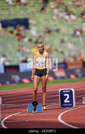 Alica Schmidt nimmt an den 400 Metern der Leichtathletik ...