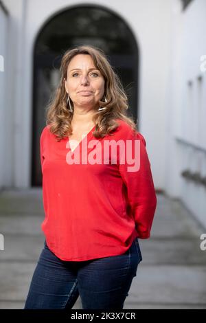 Marie-Anne Ferry Fall posiert für den Fotografen während der ...