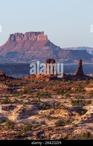 Organ Rock Shale Formationen im Land of Standing Rocks, Maze District ...