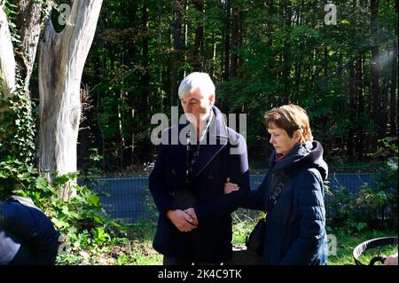 Alexander Reed und Renate Blume bei der Beisetzung des Schauspielers ...