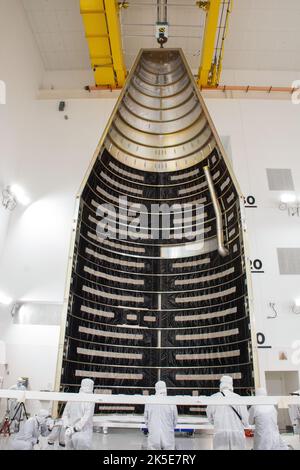 Am 11. August 2022 Die Teams der Astrotech-Einrichtung der Vandenberg ...