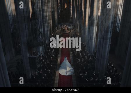 DIE KAISERIN (aka DIE KAISERIN), von oben: Melika Foroutan, Kaiser Philip Froissant als Franz ...